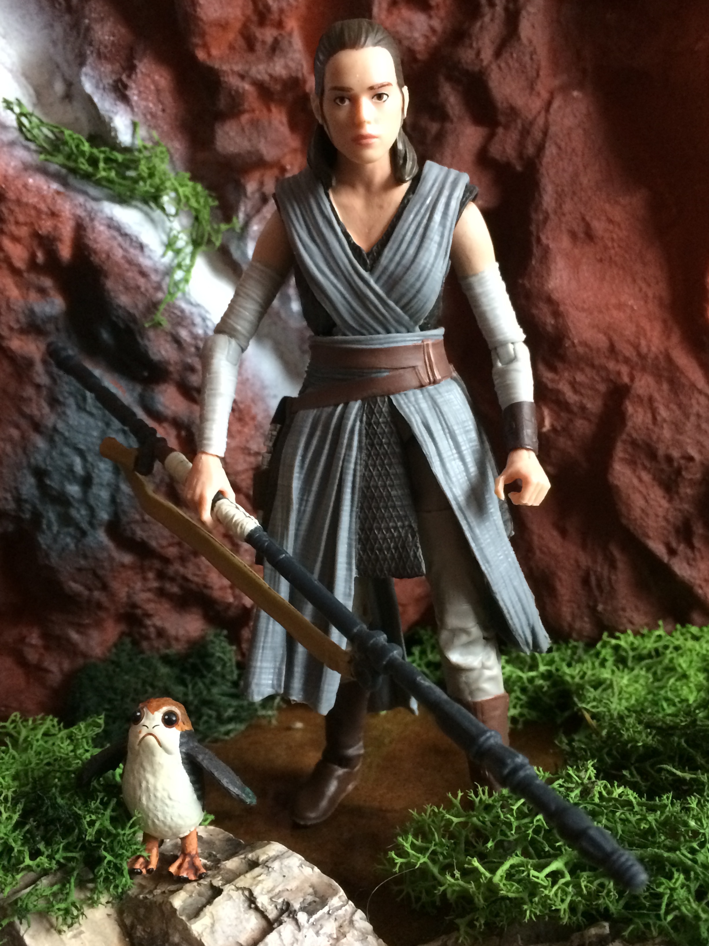 Black Series Review: Rey (Jedi Training) | Star Wars: The Last Jedi ...