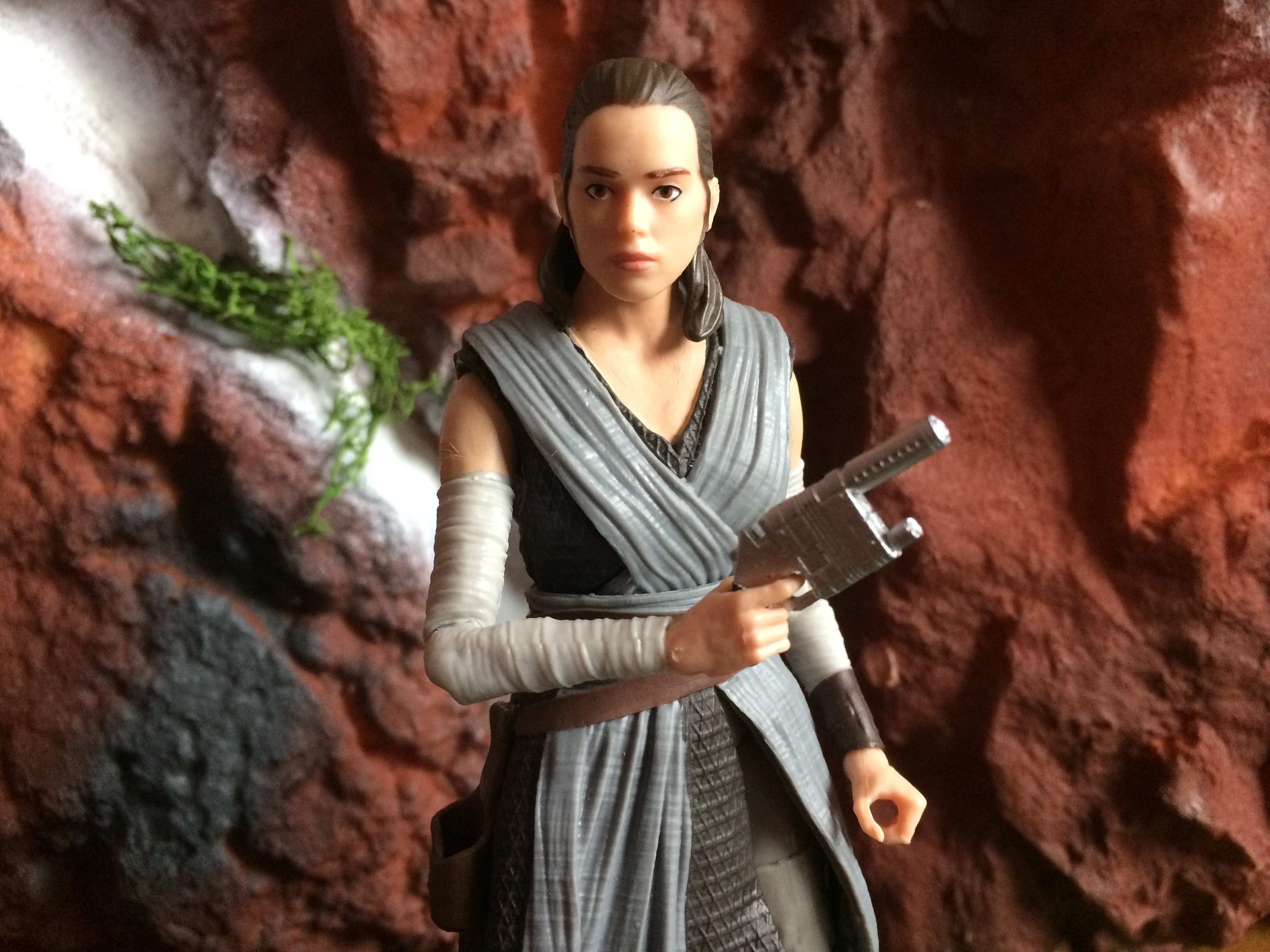 Black Series Review: Rey (Jedi Training) | Star Wars: The Last Jedi ...