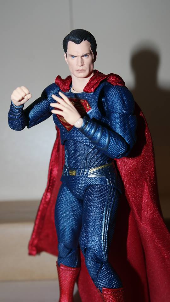 Justice League Review | Superman MAFEX (Medicom) - Future of the Force