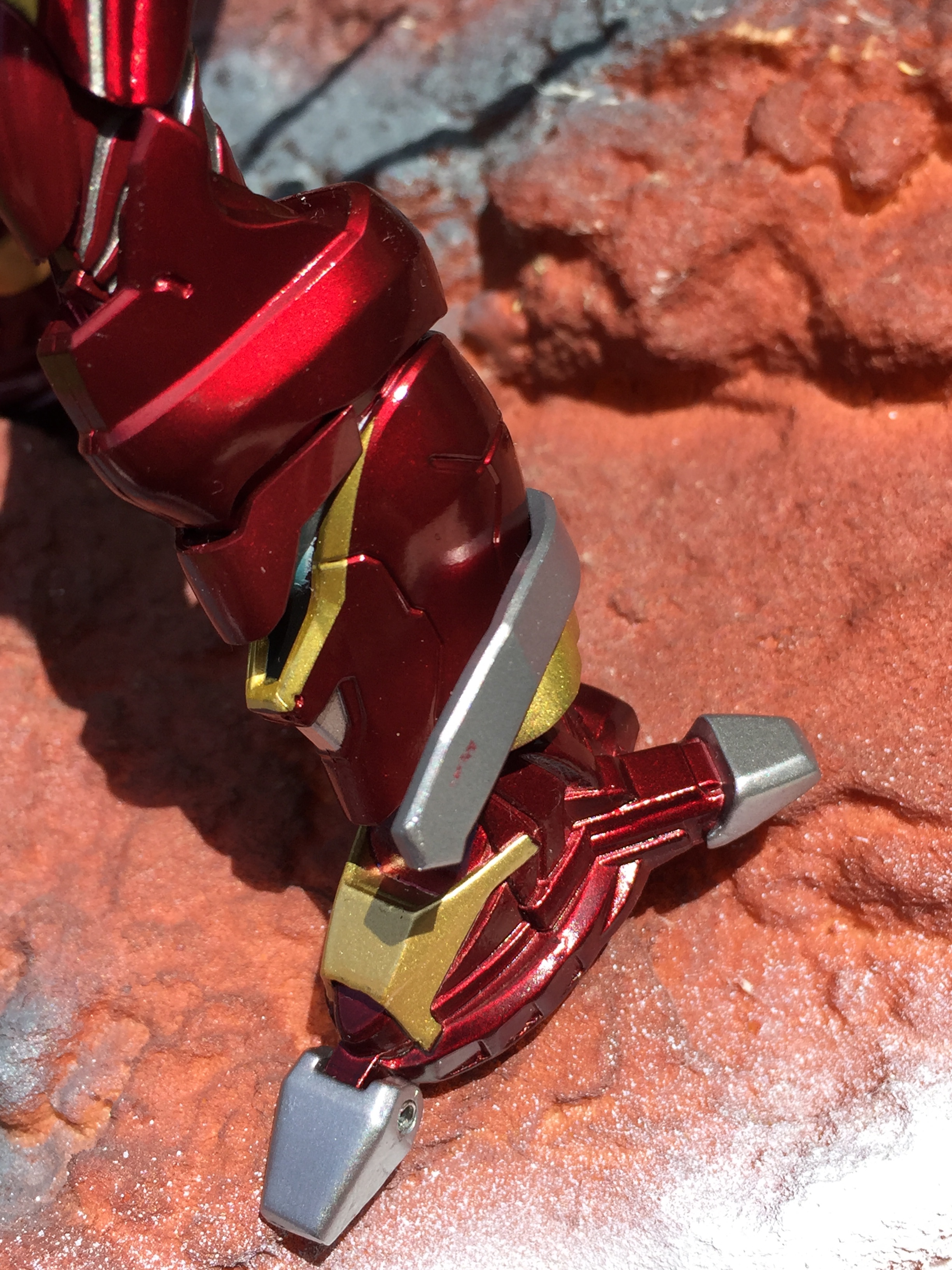 S.H Figuarts Review | Iron Man MK 50 Nano Weapon Set (Avengers ...
